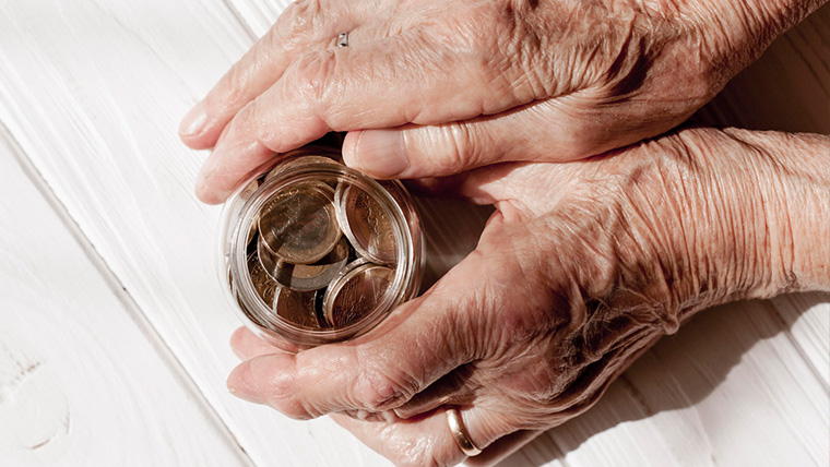 Základní ukazatele vývoje penzijního připojištění a doplňkového ...