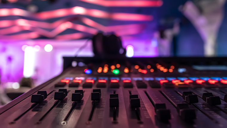 Rozhovor ministra Stanjury o úsporách a státním rozpočtu pro web CNN ...